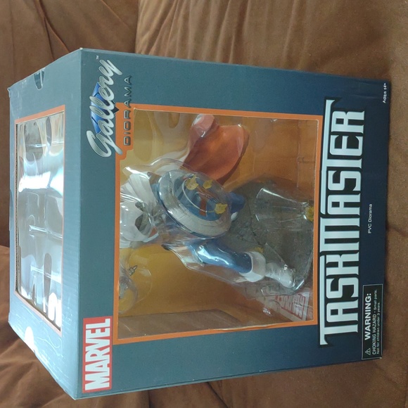 Marvel | Toys | Marvel Taskmaster Gallery Pvc Diorama | Poshmark